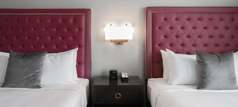 Boutique Hotel Rooms in Moline Illinois | Axis Hotel - Hilton