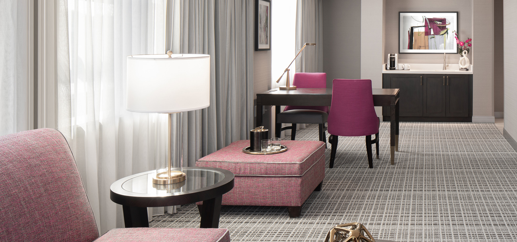 Stay at The Axis Hotel Quad Cities | Moline - Hilton